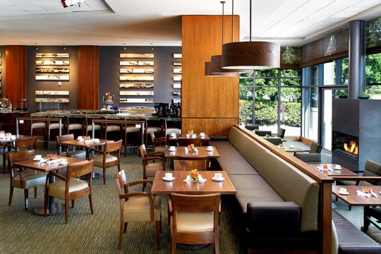 Cypress Lounge & Wine Bar - The Bellevue Collection