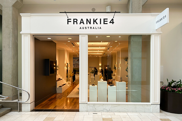 FRANKIE4 - The Bellevue Collection